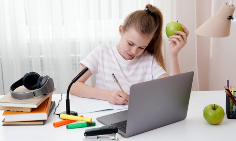 How to Be an Outstanding Student: Guide to Academic